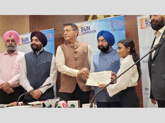 MP Vikram Sahney facilitates employment of 30 youths in banks; assures ...